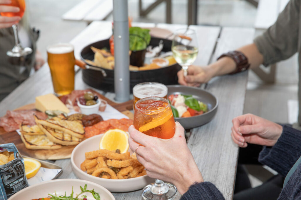 Apollo Bay Hotel - Pub & Hotel on the Great Ocean Road